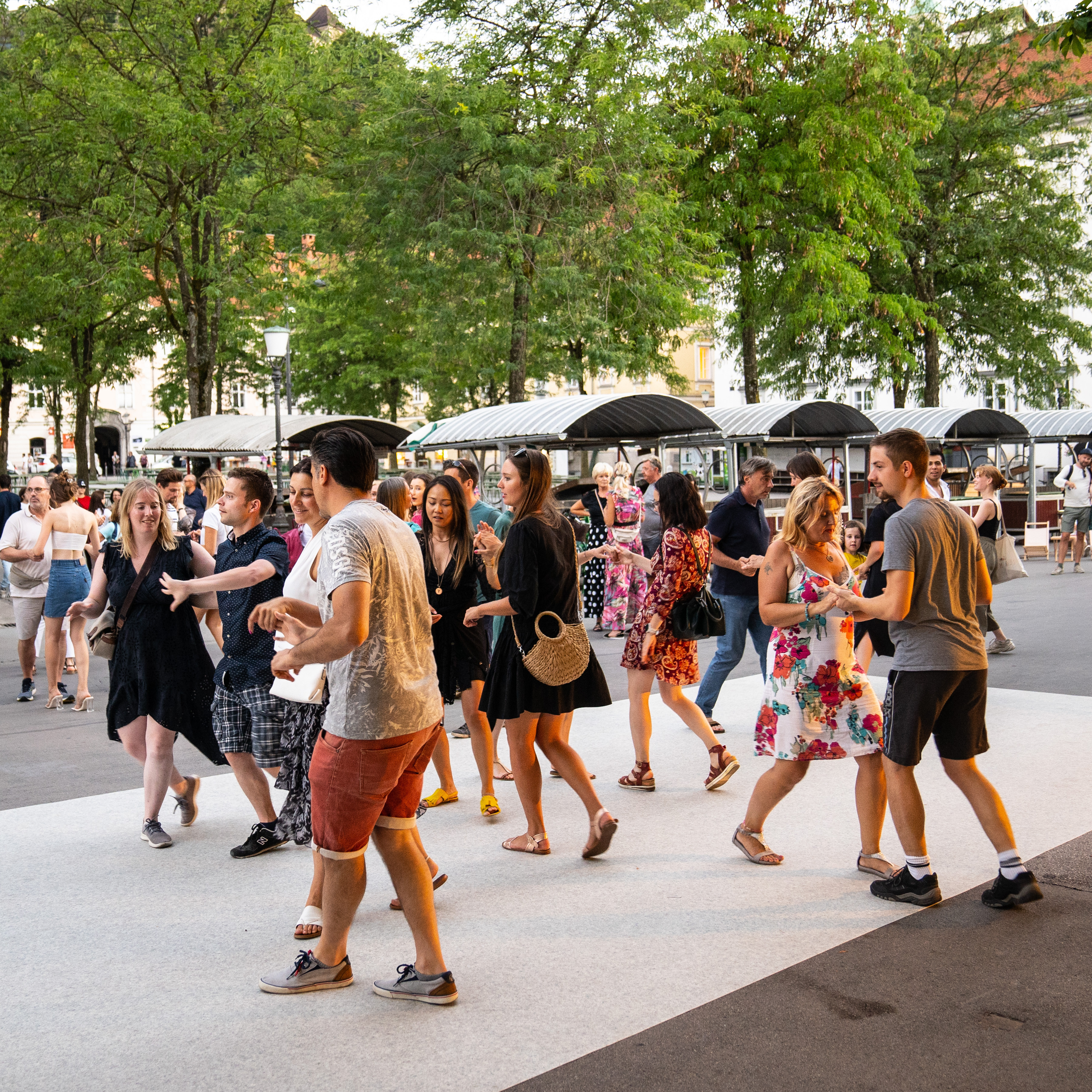 Ples na Plečnikovi ulici 13.7.2022, 02. 08. 2022 | Slika | Galerija | LPT